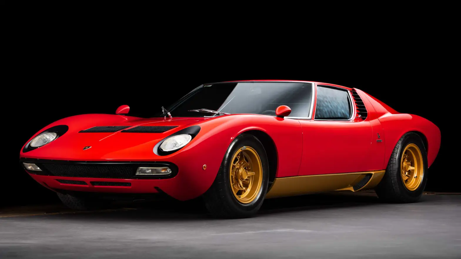 The Iconic Lamborghini Miura - A Retrospective - Classic Automotive Expert